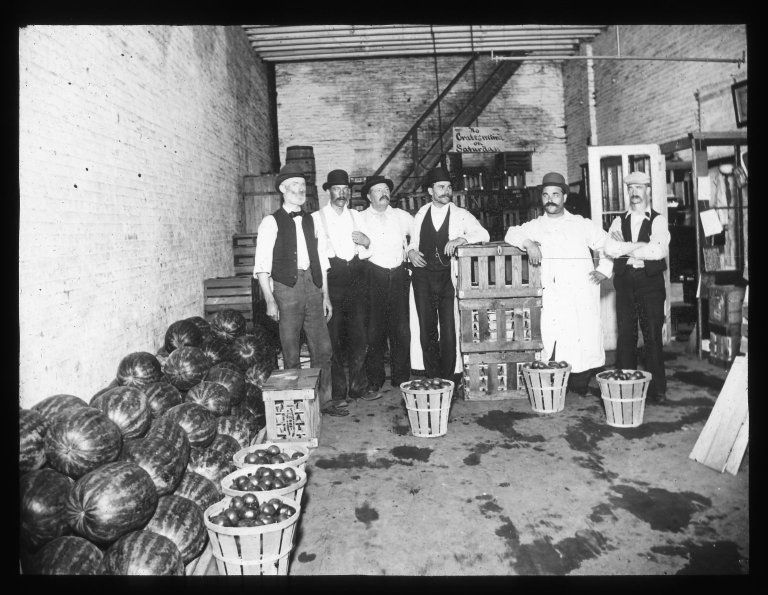 Flashback Friday: Wallabout Market In The Brooklyn Navy Yard, Circa ...